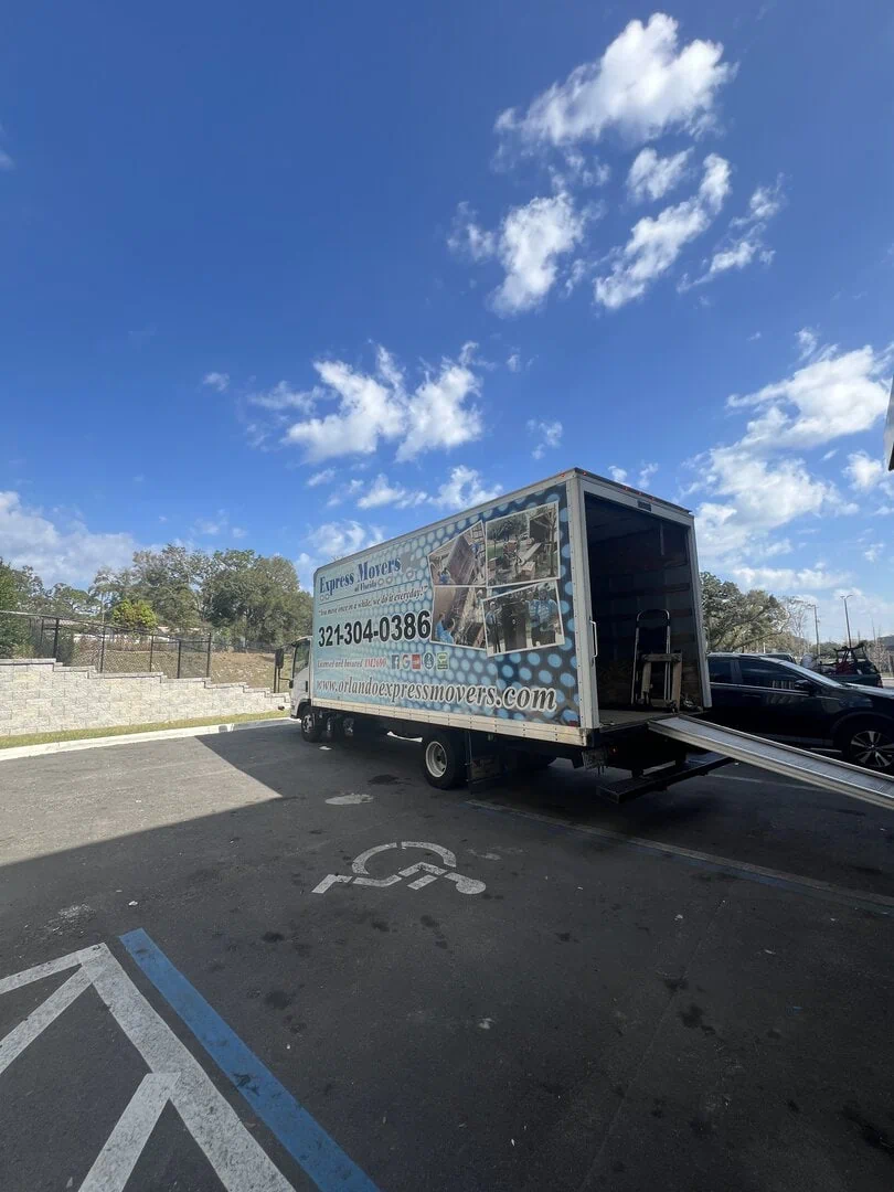 How the Work-From-Anywhere Trend Is Reshaping Moving in 2025 - Orlando Express Movers